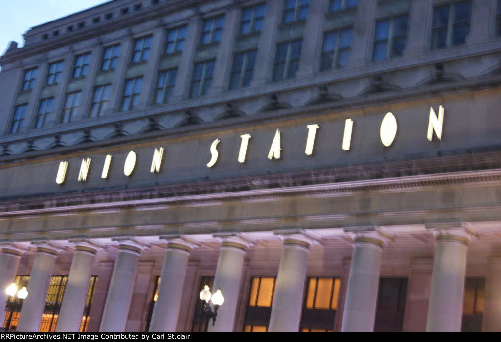 CHICAGO UNION STATION